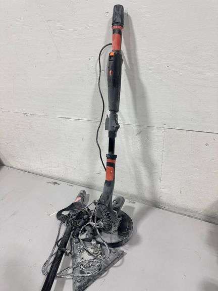 Variable Speed 5-Amp Dual-Head Drywall Sander - Lambrecht Auction, Inc.