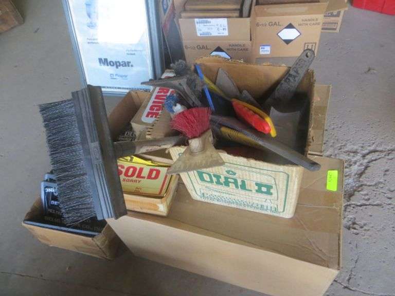 Ice Scrapers, License Plate Frames - Lambrecht Auction, Inc.