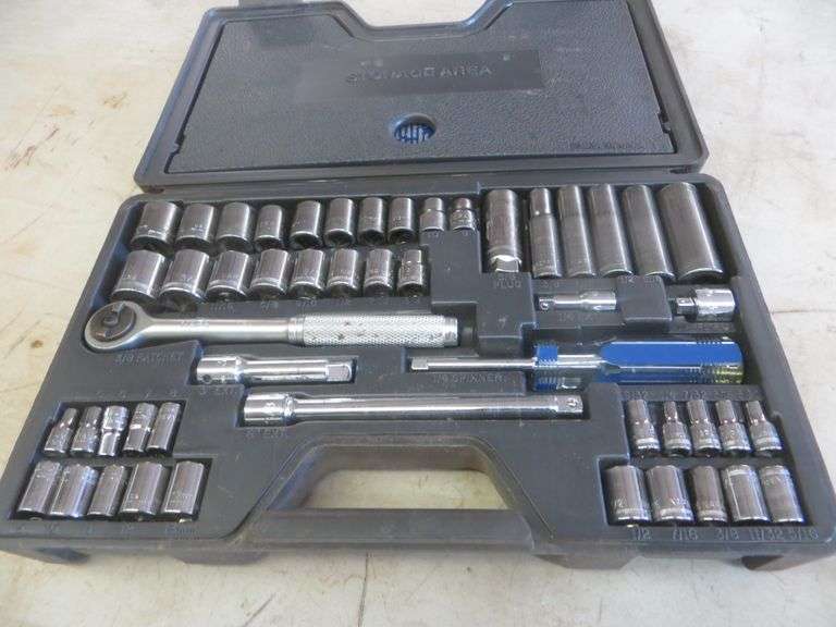 NAPA 3/8" Drive Socket Set - SAE & Metric - Lambrecht Auction, Inc.