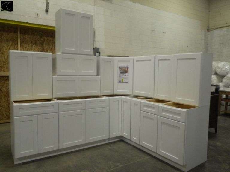 Arcadia White Kitchen Cabinet Set 10'x12' - Lambrecht Auction, Inc.