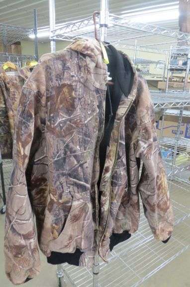 Carhartt Camo Insulated Jacket 2XL Tall - Lambrecht Auction, Inc.