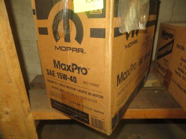 Mopar Max Pro 15W-40 Motor Oil - 3.9 Gallon Total - Lambrecht Auction, Inc.