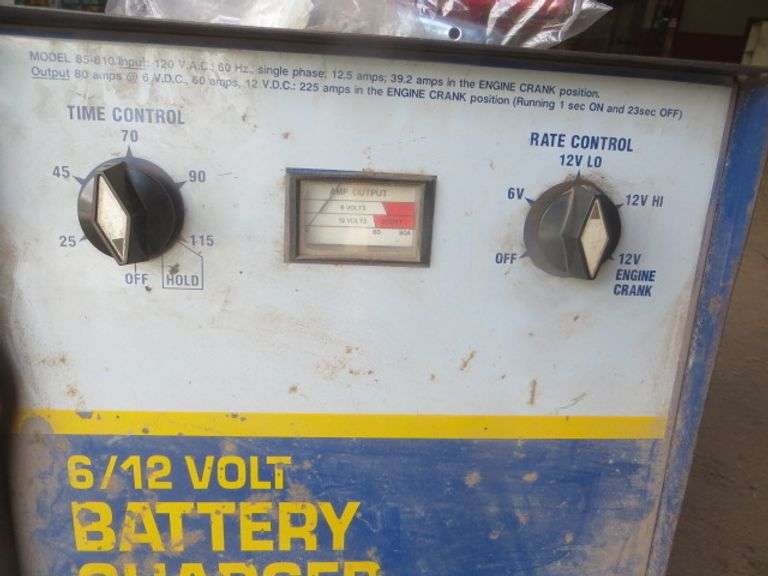 NAPA 6/12 Volt Battery Charger - Lambrecht Auction, Inc.