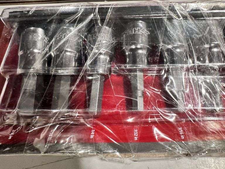 11 Piece Deep Socket And 7 Piece Hex Bit Sockets - Lambrecht Auction, Inc.