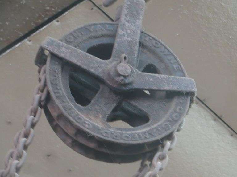 Chain Falls - Older Ones w/ 1/4" Chain - Lambrecht Auction, Inc.