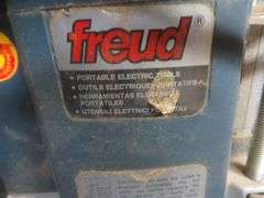 Freud Plunge Router w/ 1/2" Collet - Lambrecht Auction, Inc.