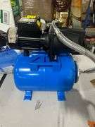 Everbilt 1/2 HP Shallow Well Jet Pump with 6 gal. Tank - Lambrecht Auction, Inc.