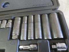 NAPA 3/8" Drive Socket Set - SAE & Metric - Lambrecht Auction, Inc.