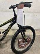 Mongoose Men's Standoff 26" Mountain Bike - Black - Lambrecht Auction, Inc.