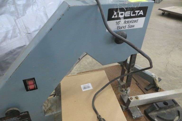 Delta 28-560 16" Bandsaw - See Details - Lambrecht Auction, Inc.