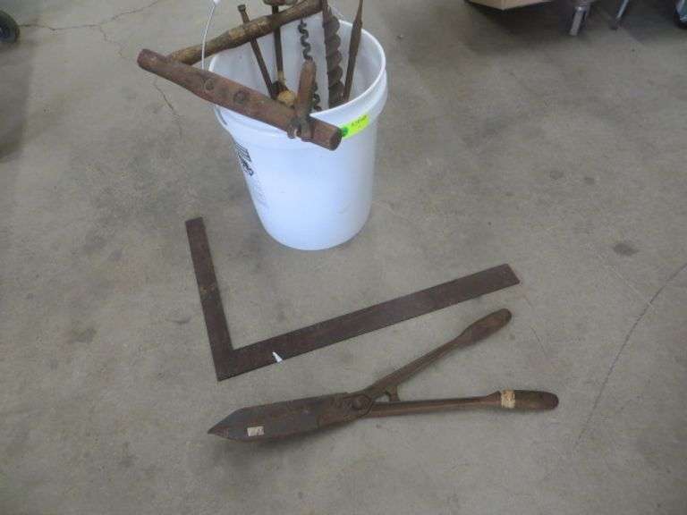 Bucket of T-Handle Augers, Bits, Pruners, Wrecking Bar Etc. - Lambrecht ...