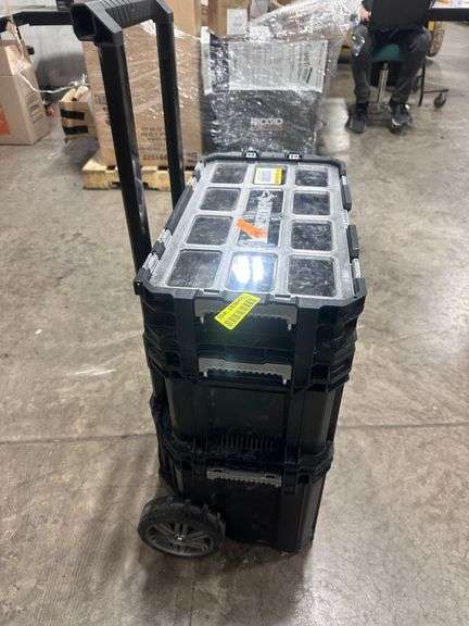 22 in. Connect Rolling System Tool Box - Lambrecht Auction, Inc.