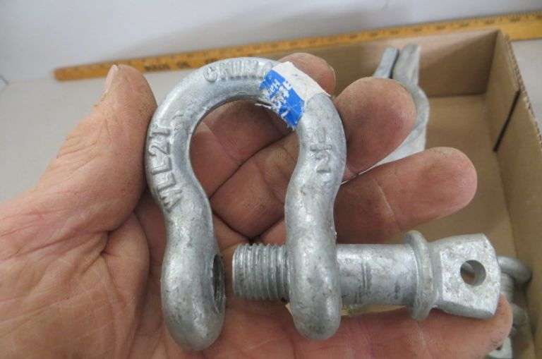 WLL2T 1/2" Shackles, Fence Parts - Lambrecht Auction, Inc.