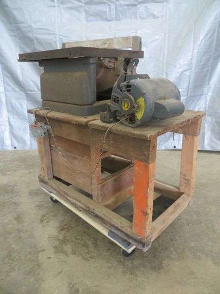 Craftsman 8" Bench Table Saw - Lambrecht Auction, Inc.