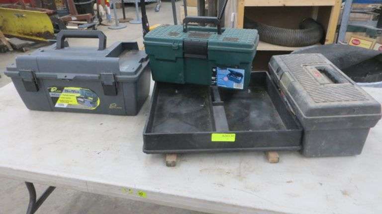 3 Plastic Tool Boxes, Poly Tray - Lambrecht Auction, Inc.