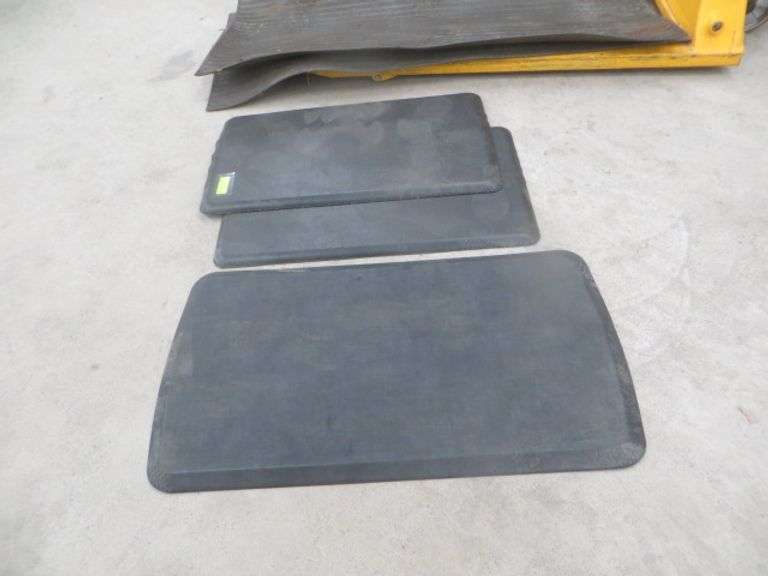 Rubber Bench Fatique Mats - Lambrecht Auction, Inc.
