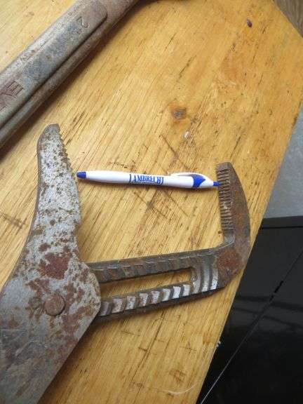 Large Channel Locks, Evercraft 2" Wrench - Lambrecht Auction, Inc.