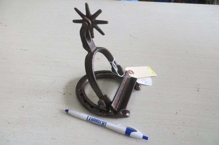 Horseshoe & Spur Décor - Lambrecht Auction, Inc.
