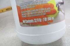 Maintex Restroom Clean - Nine 1-Qt Bottles - Lambrecht Auction, Inc.