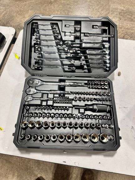 HUSKY MECHANICS TOOLS - Lambrecht Auction, Inc.