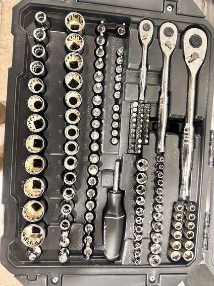 Husky Mechanics Tool Set (290-Piece) - Lambrecht Auction, Inc.