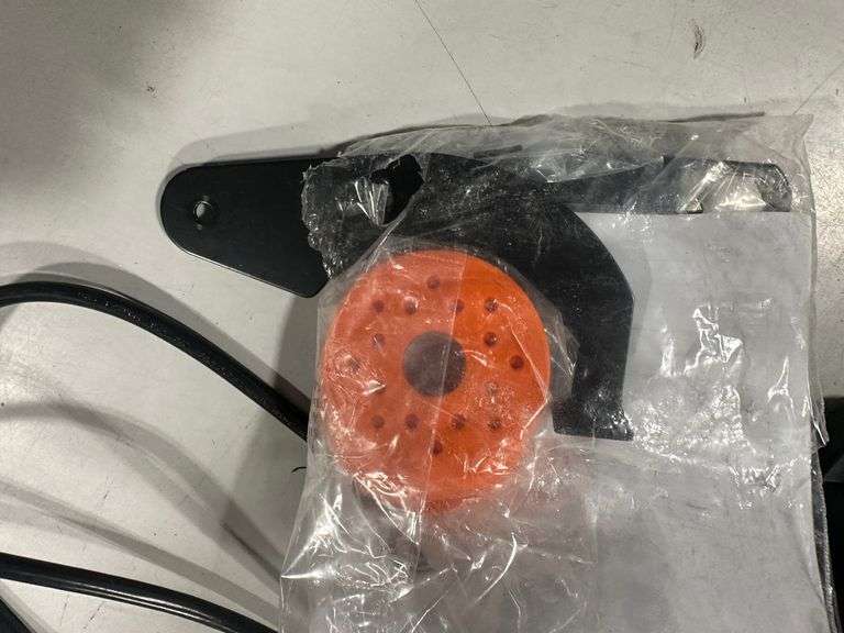 WEN 6524 Oscillating Belt and Spindle Sander - Lambrecht Auction, Inc.