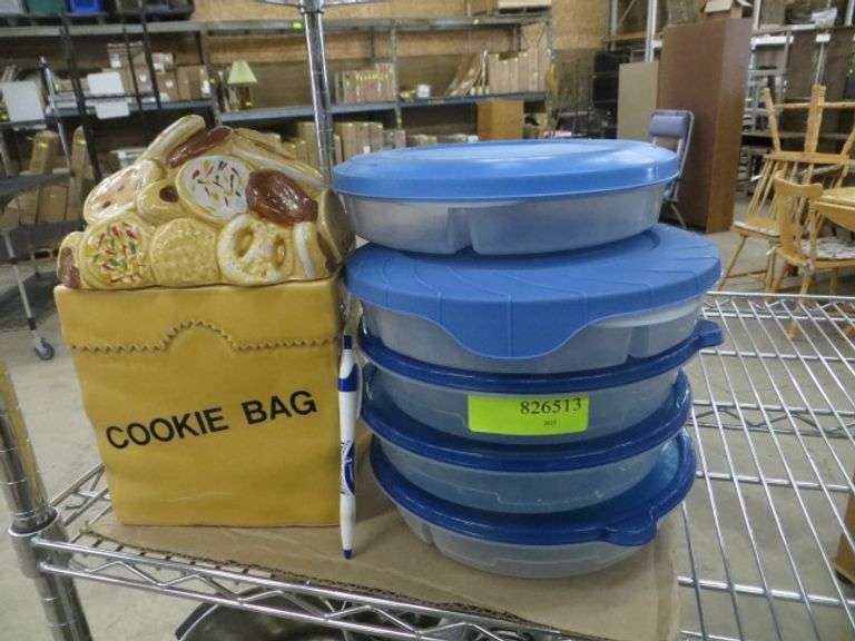 Cookie Jar & Plastic Storage Containers - Lambrecht Auction, Inc.