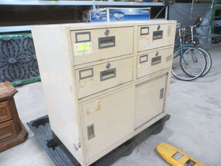 Diebold Heavy Duty Cabinet w/ 4 Drawers & Sliding Doors - Lambrecht ...