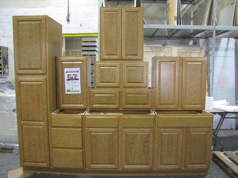 Regal Oak Kitchen Cabinet Set 16' - Lambrecht Auction, Inc.