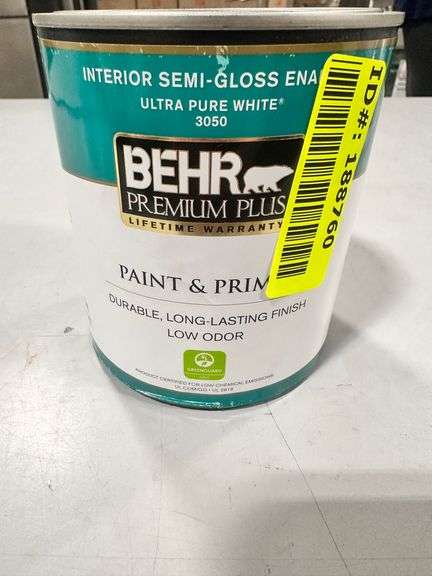 BEHR PREMIUM PLUS 1 qt. Ultra Pure White Interior Paint & Primer ...