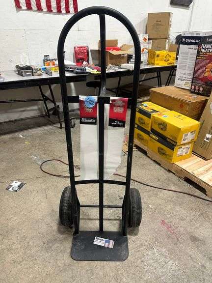Milwaukee 800 lb. Capacity D-Handle Hand Truck - Lambrecht Auction, Inc.