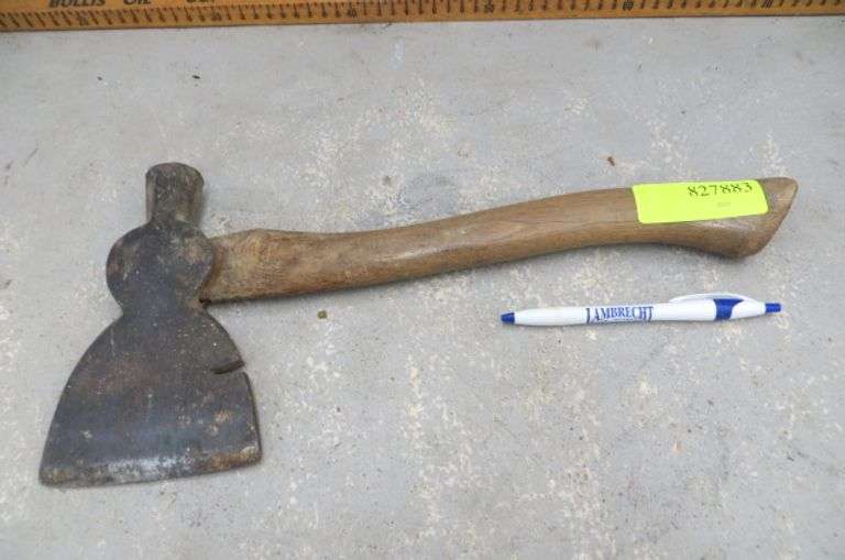 Hatchet - Lambrecht Auction, Inc.