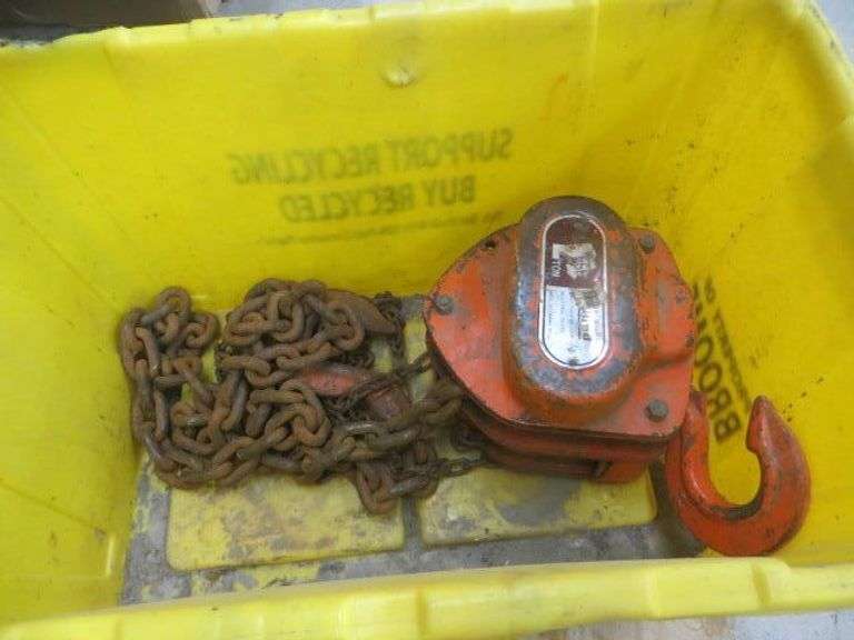 2-Ton Allied Chain Hoist - Lambrecht Auction, Inc.