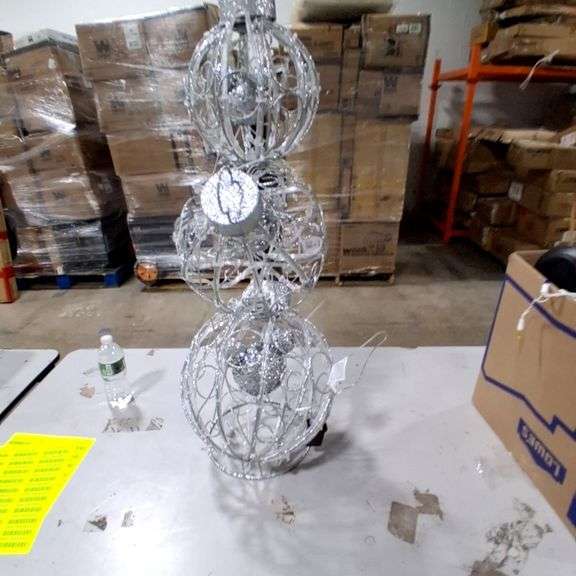 Silver Wire Frame LED Lighted Christmas Ornament Decoration - Lambrecht ...