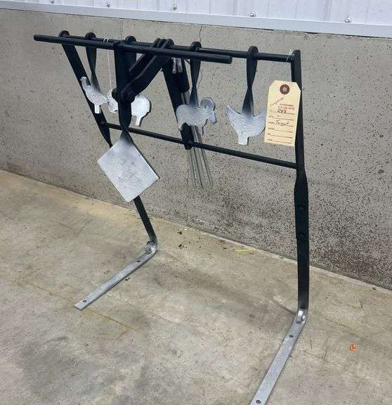 Champion Self Resetting 22LR Target w/ Animals - Langham Auctioneers