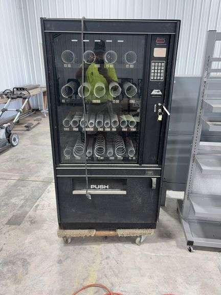 Snack Vending Machine, Does Work, 25 slots, - Langham Auctioneers