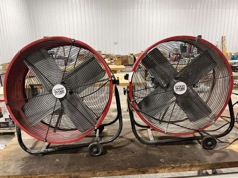 (2) Maxair 24” Portable Electric Fans, Both Fans Are In Working ...