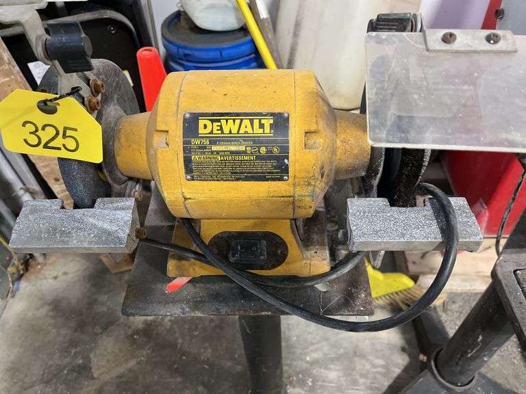 Dewalt 6” Grinder on Pedestal, Model DW756, 1/2” Arbor, Grindig Wheel ...