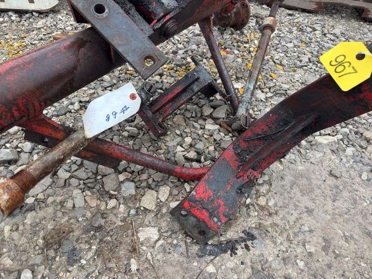 IH 560 Wide Front End - Langham Auctioneers