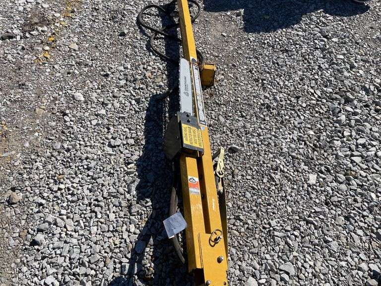 Limbhog Hydraulic Chain Saw, mounts to bucket of tractor, 22” bar, 12 ...