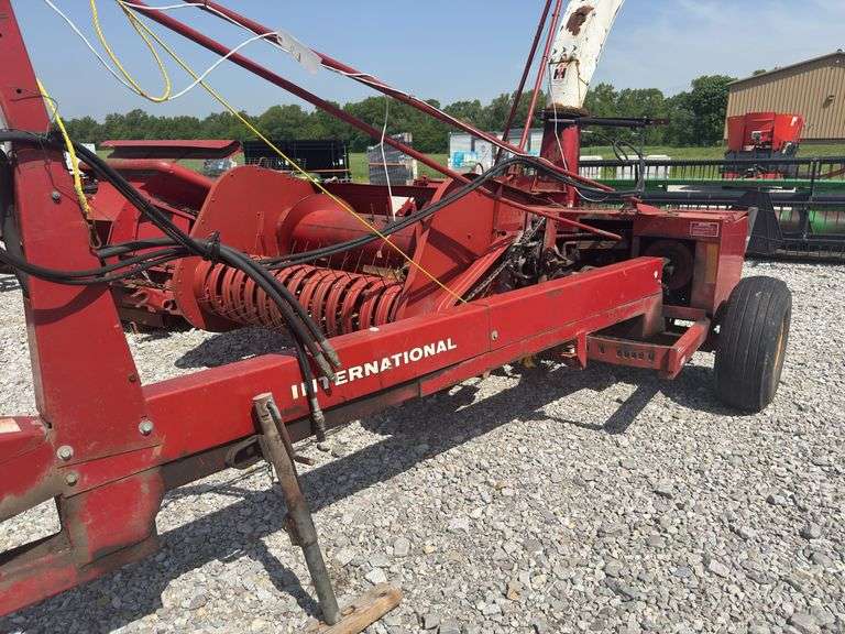 International 650 Forage Harvester, 1000 PTO, 5’ Hay Pick Up Head ...