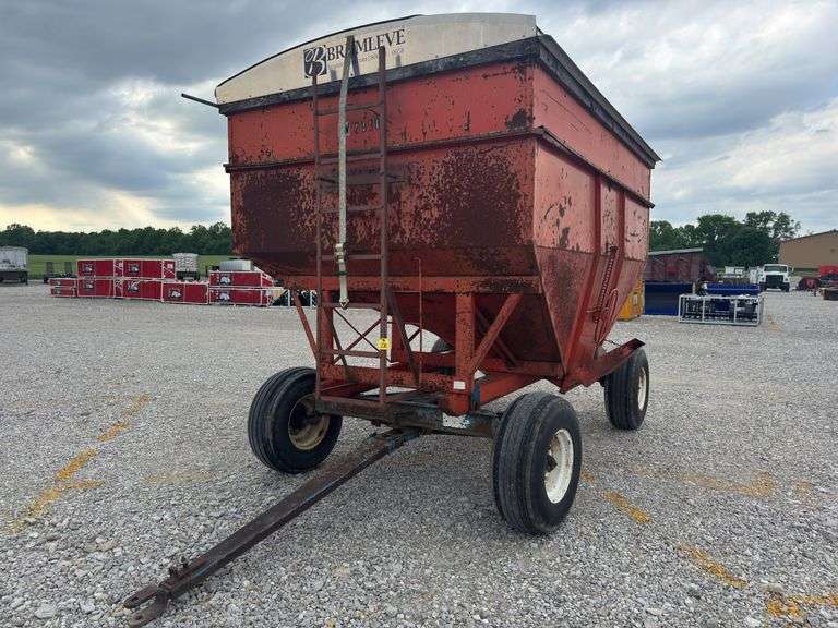 330 Bu Killbros Gravity Wagon, Metal Bed Extentions, Brumleve Roll Tarp ...