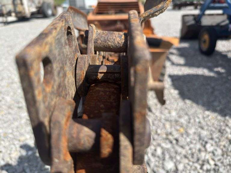 Case Davis Fleetline 40+4 Trencher Backhoe, 4 Wheel Drive Articulating ...