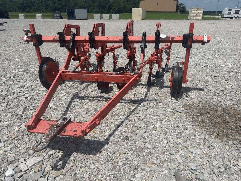 Allis Chalmers Snap Coupler Row Crop Cultivator, 6’ Wide - Langham ...