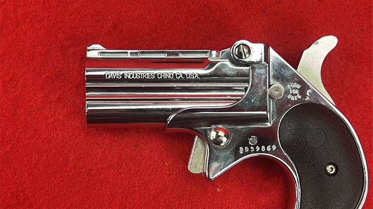 Davis Industries D38 .38 Spl - Langham Auctioneers