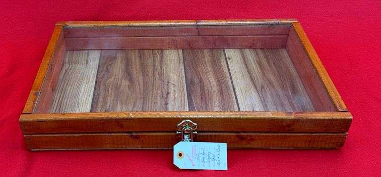 Glass Front Knife/Gun Display Case - Langham Auctioneers