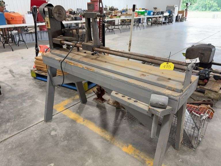 Buffalo Wood Lathe, 110 Single Phase, 40” Table, Motor does Run ...