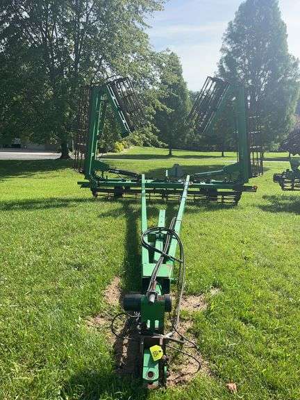 John Deere 37’ Rolling Basket, Adjustable Hitch, Wiring, Hydraulic ...