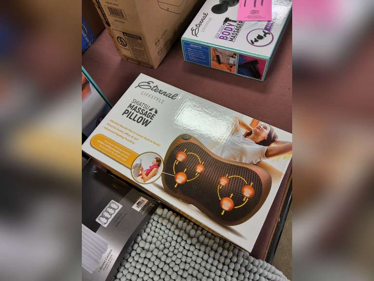 NIB Eternal deep tissue body massager, shiatsu massage pillow & Amy ...