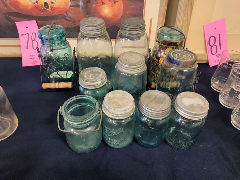Approx 11 blue mason jars - Lindsay Auctions LLC